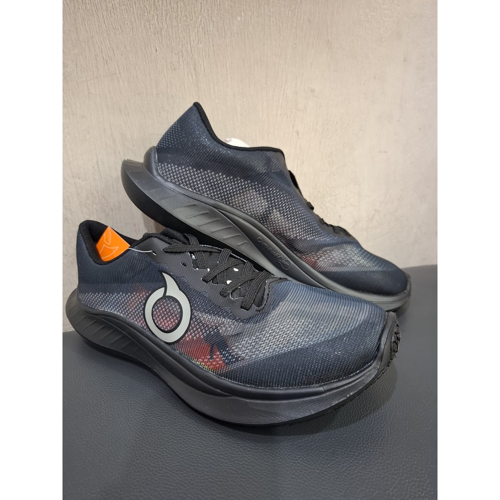 Jual ORTUSEIGHT SEPATU RUNNING HYPERDRIVE 2.2 ALL BLACK | Shopee Indonesia