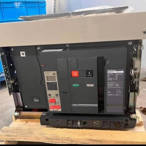 Jual ACB SCHNEIDER NW 3P 4000A DRAWOUT KOMPLIT MOTORIZED 65KA NW40H1 Air Circuit Breaker (ACB ...