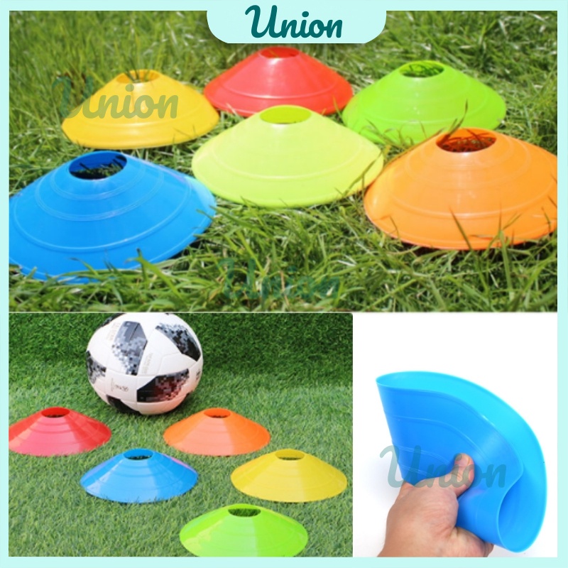 Jual UM Cone Mangkuk Bola Sepak / Kaki Futsal Training Latihan / Alat ...