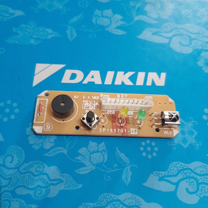 Jual RECEIVER SENSOR DAIKIN INVERTER 10 PIN SOKET 2 LAMPU MJ27 | Shopee ...