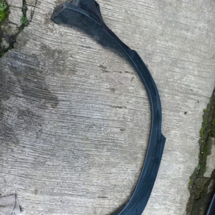 Jual Lis spoiler Over Fender Toyota Corolla Cross | Shopee Indonesia