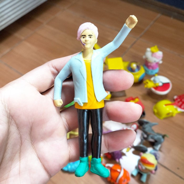 Jual Happy Meal Figure Barbie Singer - Mc Donald's Toys | Shopee Indonesia