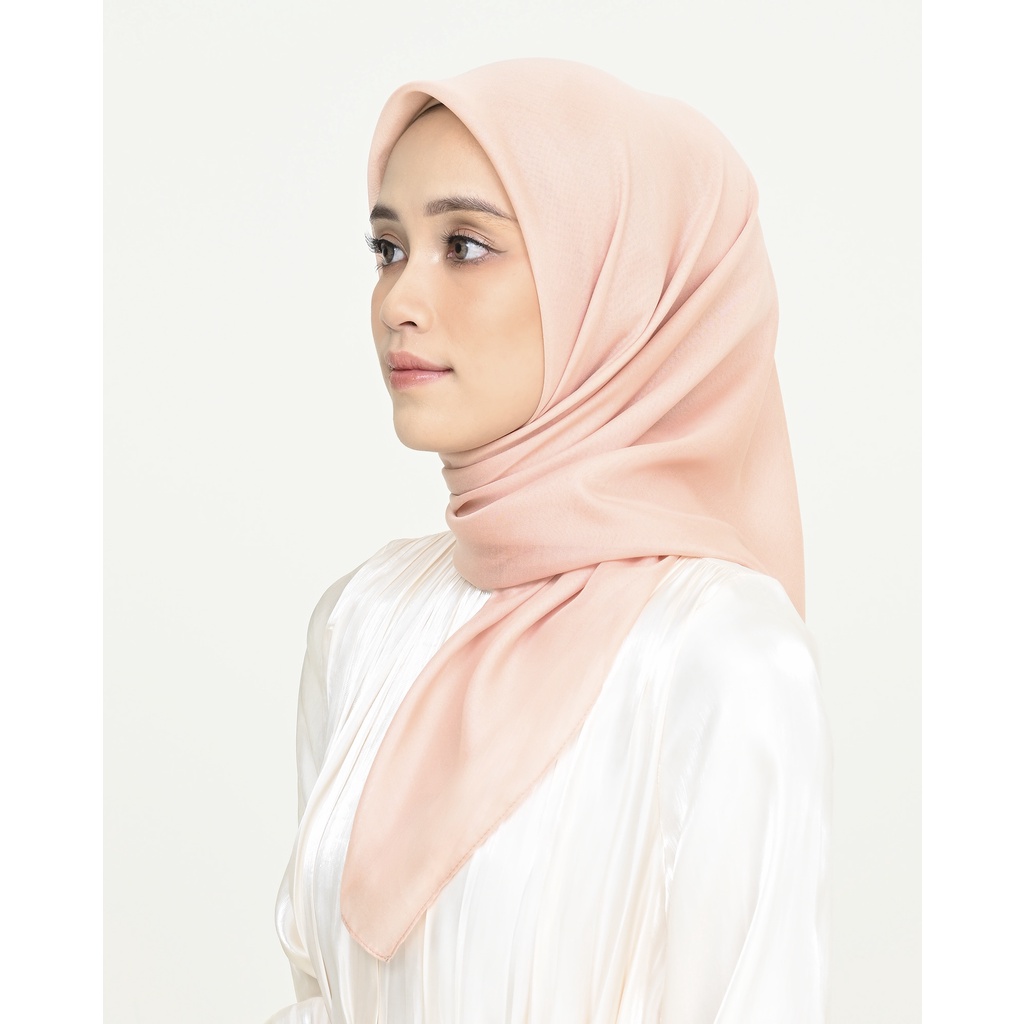 Jual Geulis.id x Cut Syifa / SYIFA PARIS SCARVES / HIJAB POLOS / KERUDUNG POLOS (12 warna ...