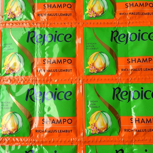 Jual Rejoice Shampoo Renteng (Isi 12sachet @10ml) | Shopee Indonesia