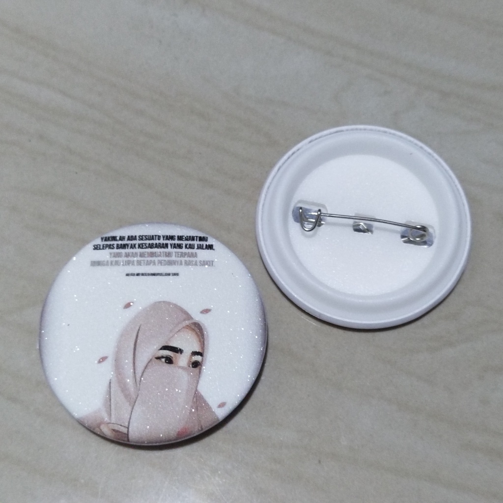 Jual BROS PIN PENITIH ANIMASI ISLAMI #2 44mm | Shopee Indonesia