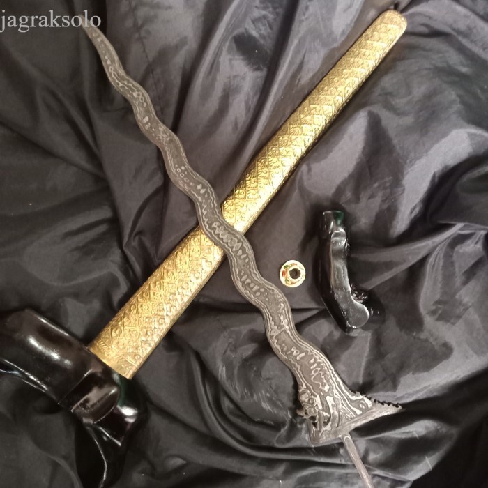 Jual Keris Naga Nogo Siluman luk 13 Pamor Uler lulut antik | Shopee ...