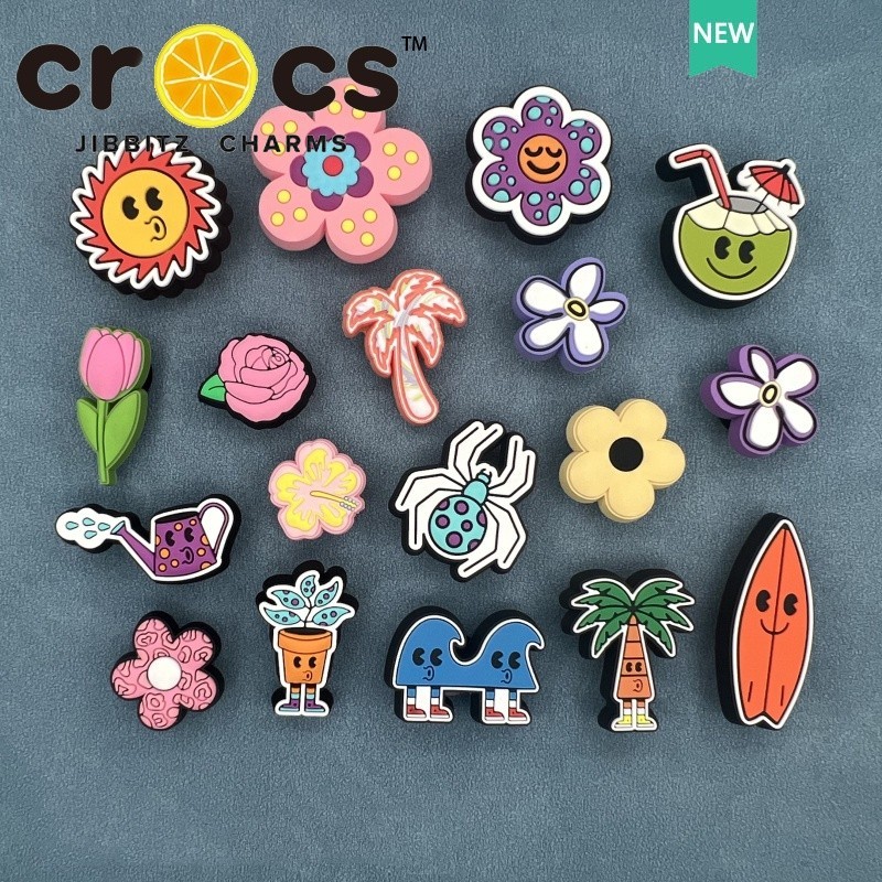 Jual Jibbitz crocs charm Shoe Buckle Cute Cartoon Flower New crocs Shoe Flower | Shopee Indonesia