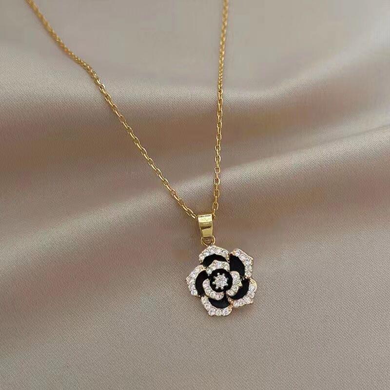 Jual Kalung Liontin Jennie Bunga Desain Camellia Flower Hitam Black ...