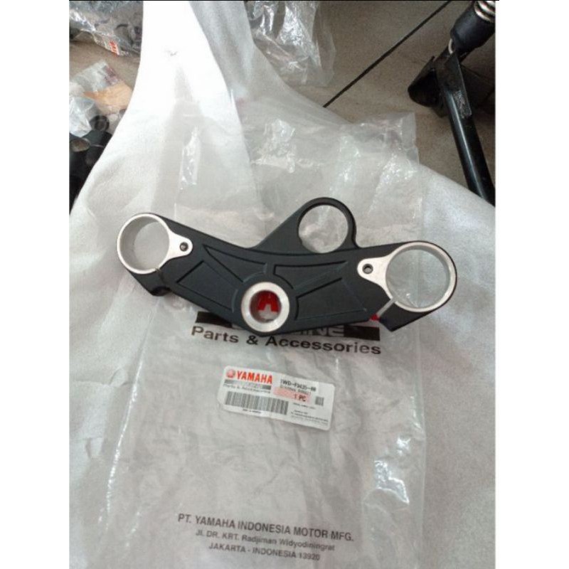 Jual DM135 CROWN HANDLE 1WD-F3435-00 SEGITIGA ATAS YAMAHA R25 R 25 MT25 ...