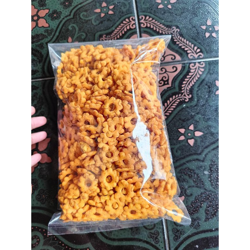 Jual Ribut Sakura Rasa BBQ Gurih Pedas Kemasan Jumbo 500gram | Shopee ...