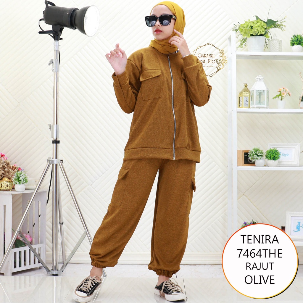 Jual Tenira One Set Kargo Jogger Kantong 4 Rajut Tebal Resleting Depan ...