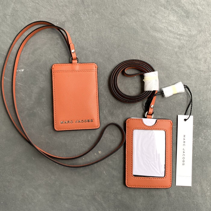 Jual Marc Jacobs ID Card Lanyard - Mecca Orange | Shopee Indonesia