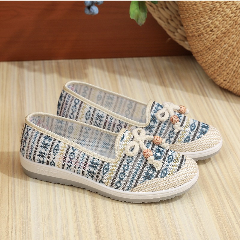 Jual WP051 Sepatu Slip On Wanita Motif Batik | Shopee Indonesia