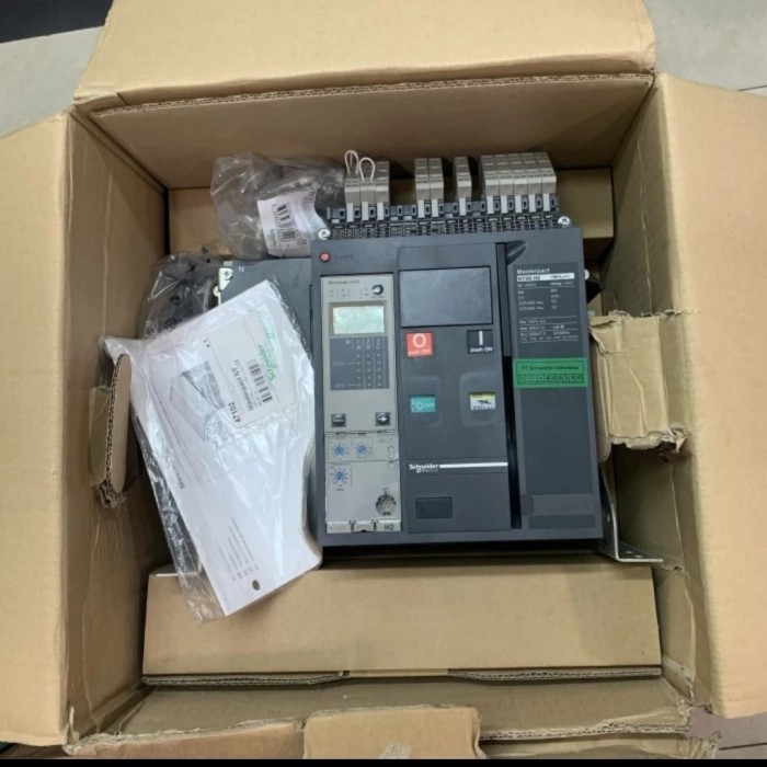 Jual Air Circuit Breaker (ACB) MasterPact NT16H2 4P 1600A Drawout ...