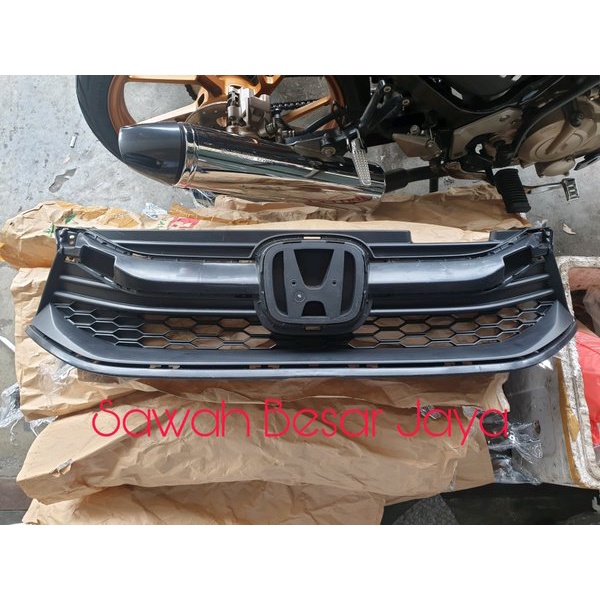 Jual Cover Base Gril Grill Grille Radiator Depan Honda New Brio Satya - RS Gen.2 2018 2019 2020 ...