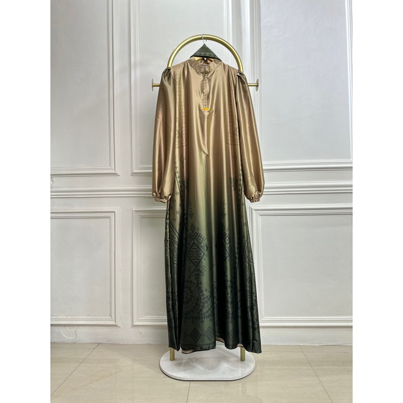 Jual Gamis Armany silk motif kotak gradasi lurus satu set hijab ...