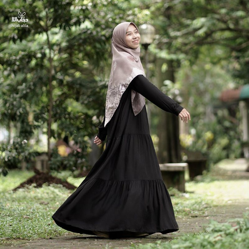 Jual Randomm Gamis Mahra Hijab Alila / Hijab Alila / Gamis Rayon Daily ...
