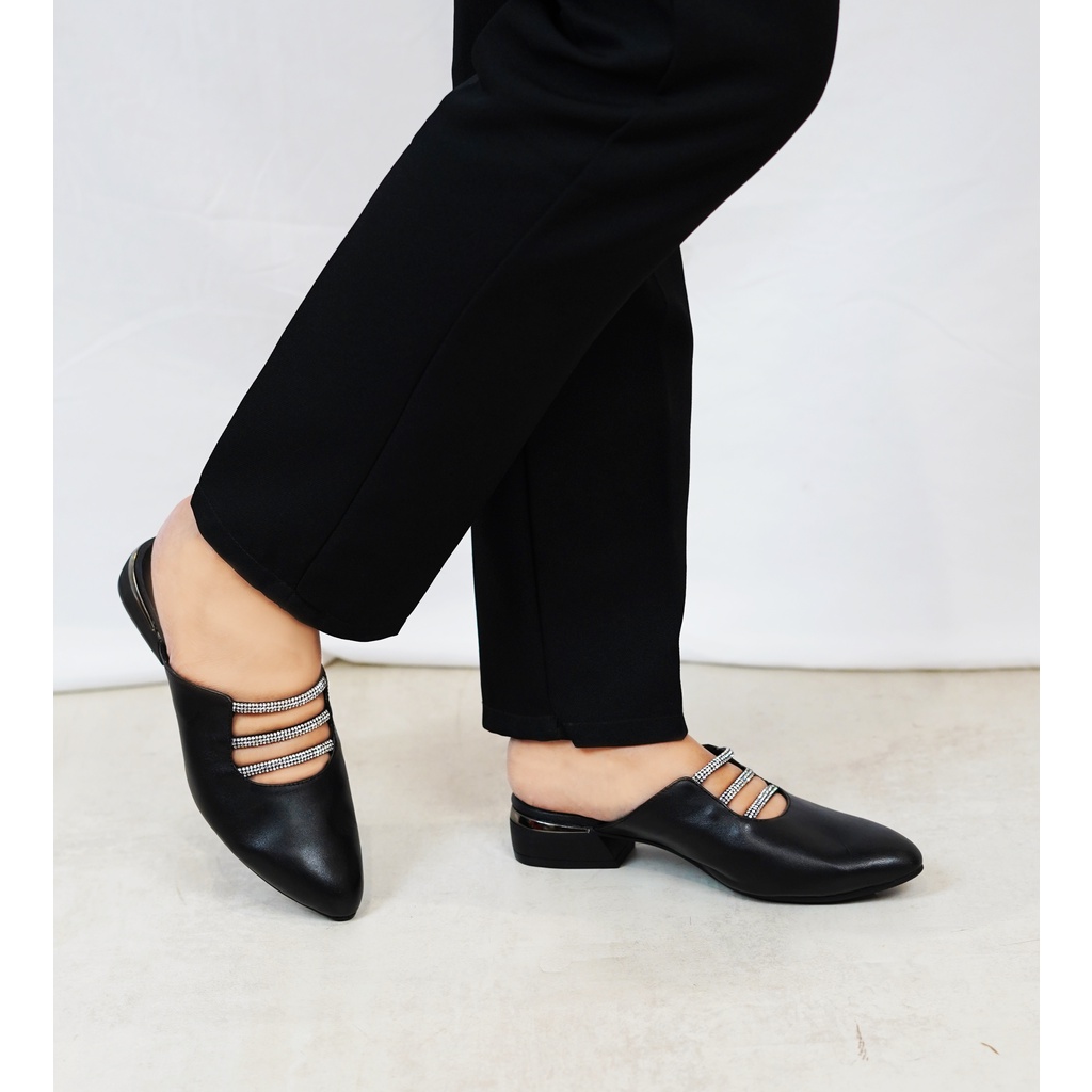 Jual POLLUX MONDAY - WPOMS 19 | SEPATU FANTOFEL WANITA | SEPATU KERJA ...
