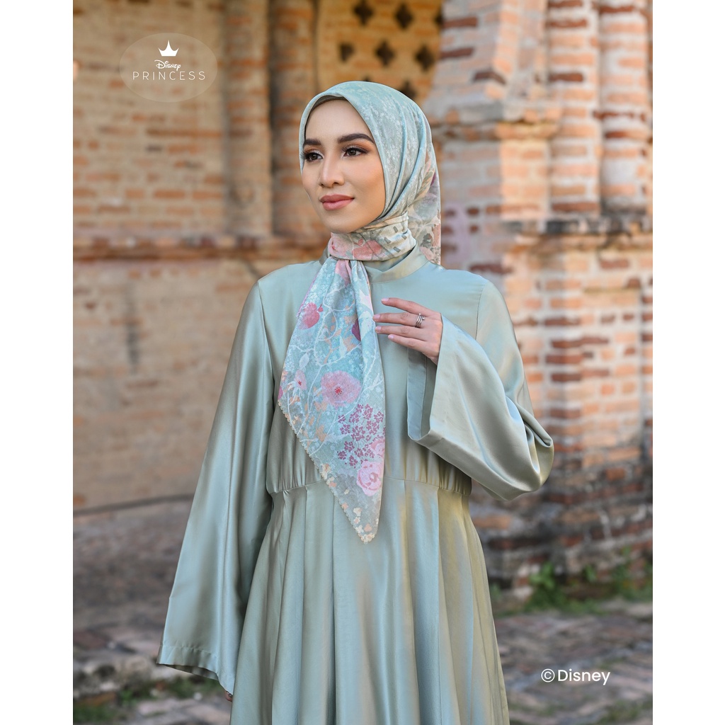 Jual Geulis.id PRINCESS SNOW WHITE SCARVES / HIJAB MOTIF / KERUDUNG MOTIF | Shopee Indonesia