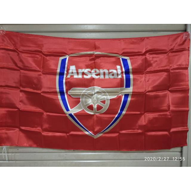 Jual Bendera klub bola Arsenal besar 90x145 | Shopee Indonesia