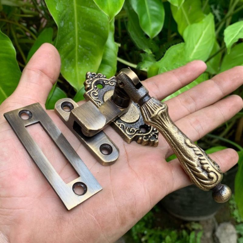 Jual Rambuncis Grendel Slot Kunci Pintu & Jendela Ukir Kuningan Antik ...