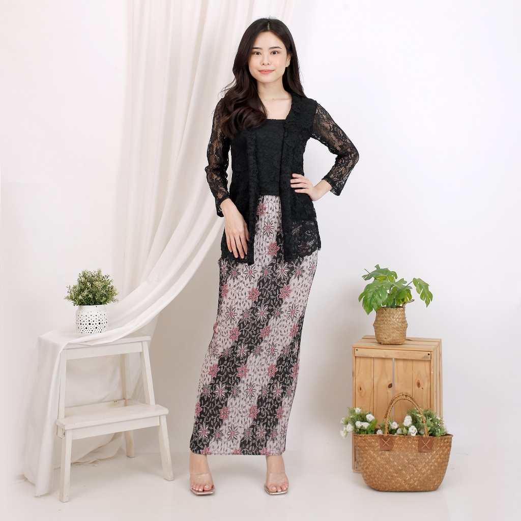 Jual ONESET KEBAYA BROKAT SOFIA MODERN LENGAN PANJANG DAN ROK PLISKET BATIK PREMIUM | Shopee ...