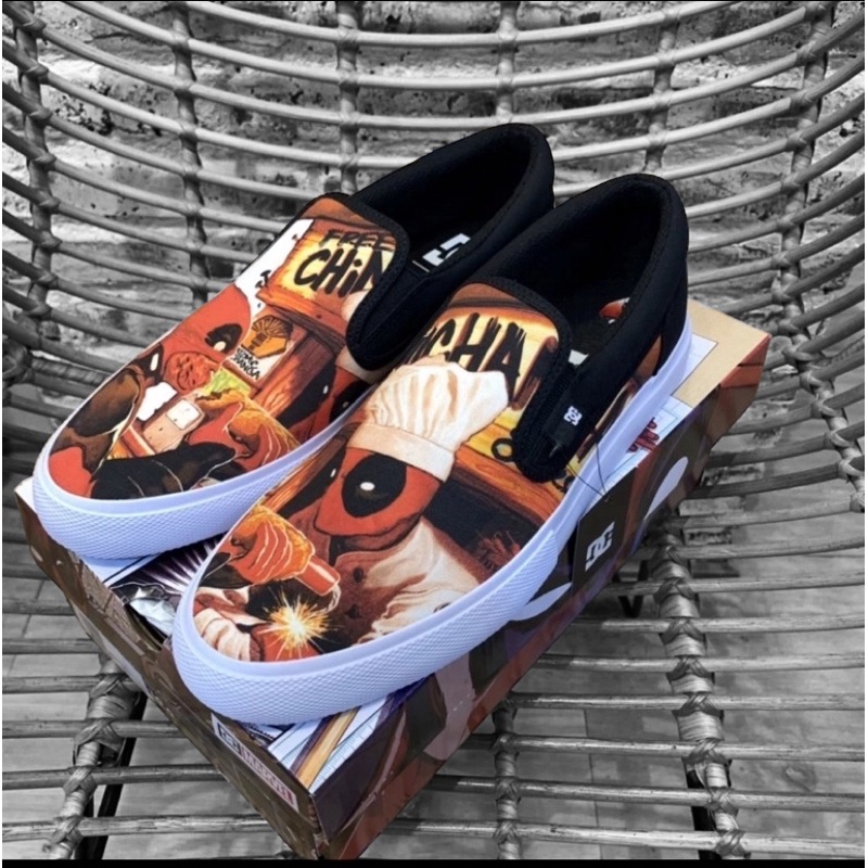 Jual Sepatu DC Shoes X Marvel Deadpool Slip On Black White Original ...