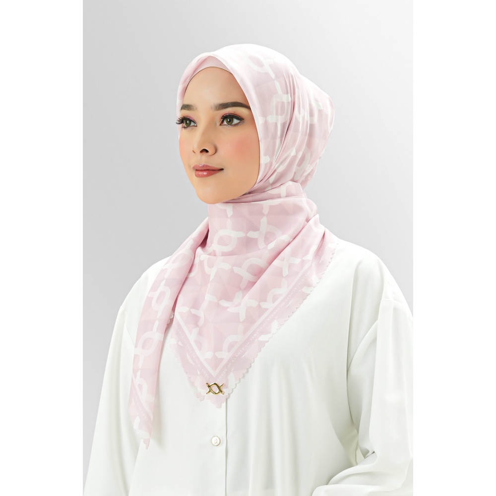 Jual Klamby - Grande Monogram Scarf II (Minor) | Shopee Indonesia
