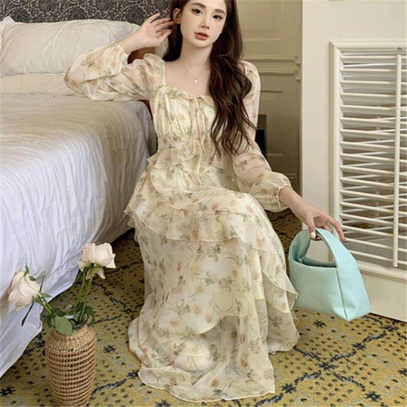 Jual Gaun Bunga Tidak Beraturan Kerah Persegi Perancis Lembut Ukuran ...