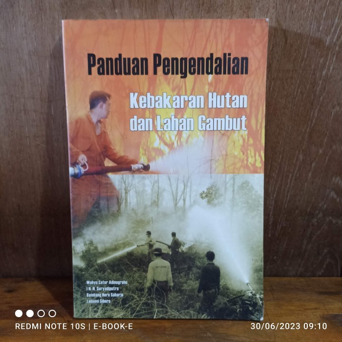 Jual buku panduan pengendalian kebakaran hutan dan lahan gambut 162 hal | Shopee Indonesia