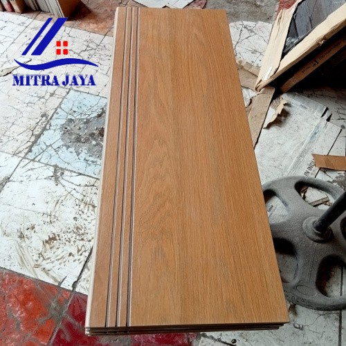 Jual Granite tangga 30x80 20x80 motif kayu keramik list pijakan stepnosing Keramik motif kayu ...