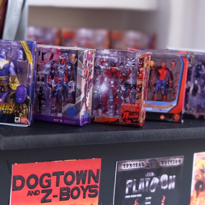 Jual miniatur kardus box mainan action figure figma shf mafex revoltech ...