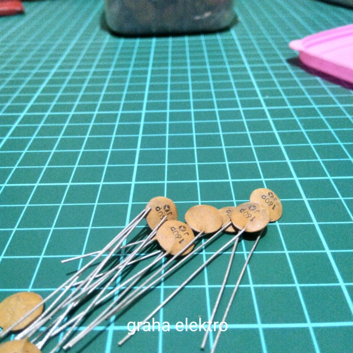 Jual kapasitor keramik capacitor ceramic npo 161 160 pf kaki panjang ...