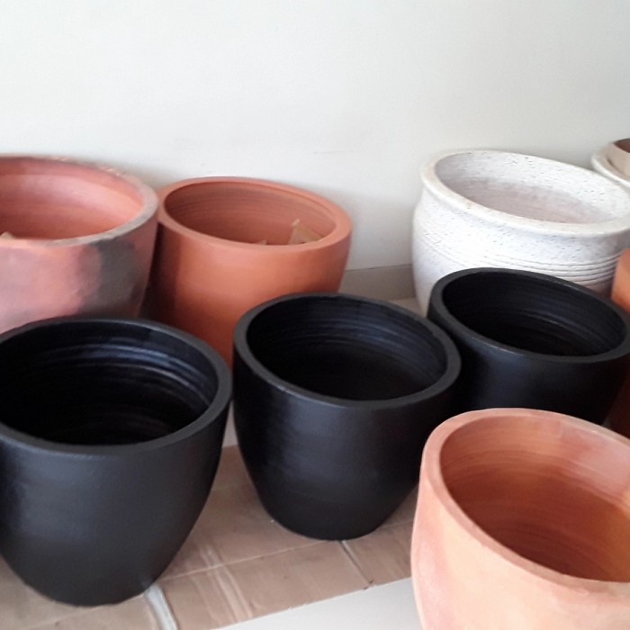Jual POT BESAR,POT DIAMETER 46 CM, POT TANAMAN DARI GERABAH TANAH LIAT ...