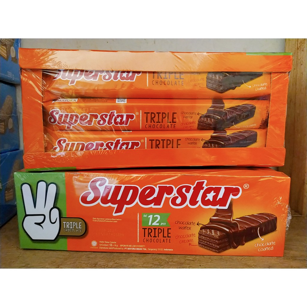 Jual Wafer Triple Chocolate SuperStar box (12 bks x 16g) Omah murah ...
