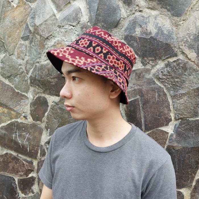 Jual topi bucket hat tenun ikat sikka | Shopee Indonesia