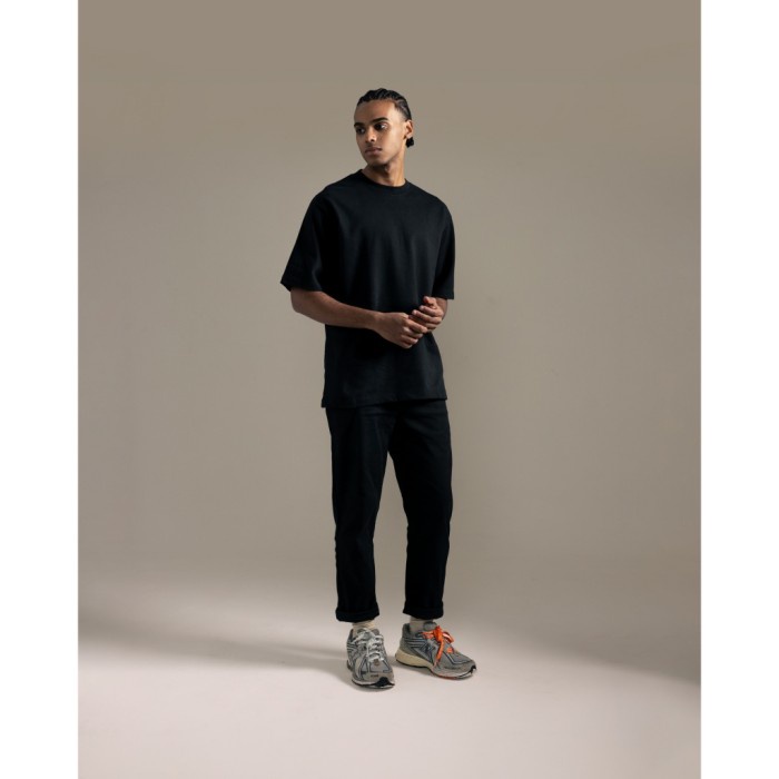 Jual Broodis Kaos Hitam Polos Oversize 16S Heavyweight BOXY Tshirt ...