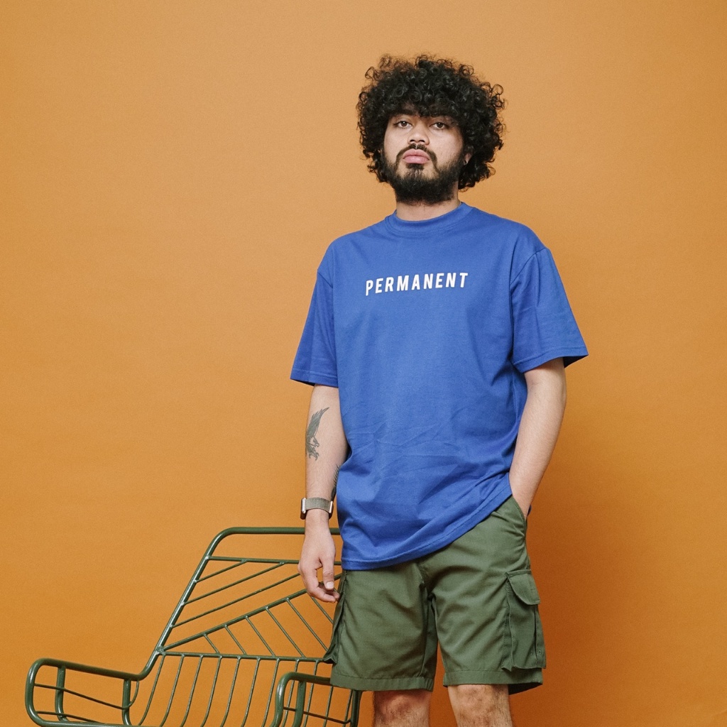 Jual UNKL347 T-Shirt Blue Bahan Combed Motif Simpel MEET | Shopee Indonesia