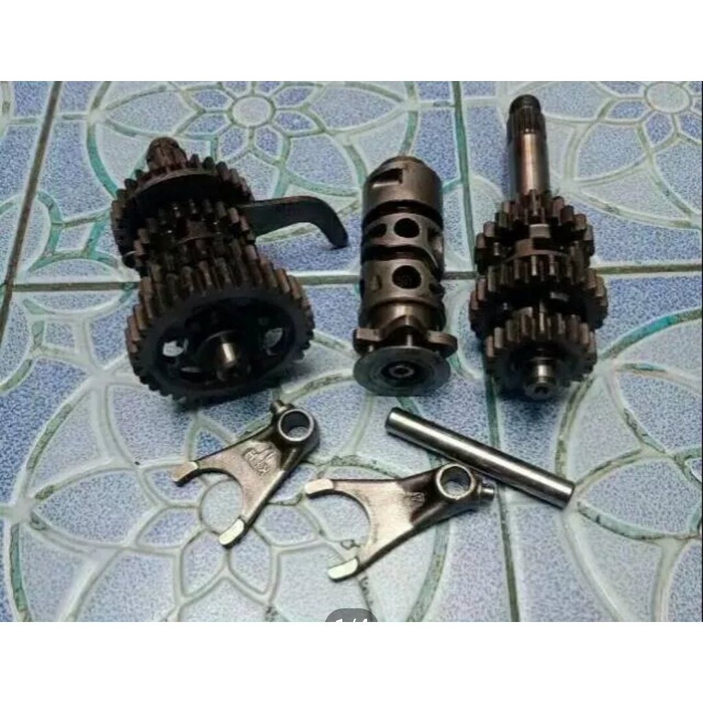 Jual gir Gearbok tranmisi- gear gigi rasio 1 set Honda karisma & Supra ...