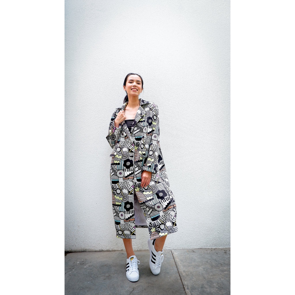 Jual Calla The Label - BW Long Coat. | Shopee Indonesia