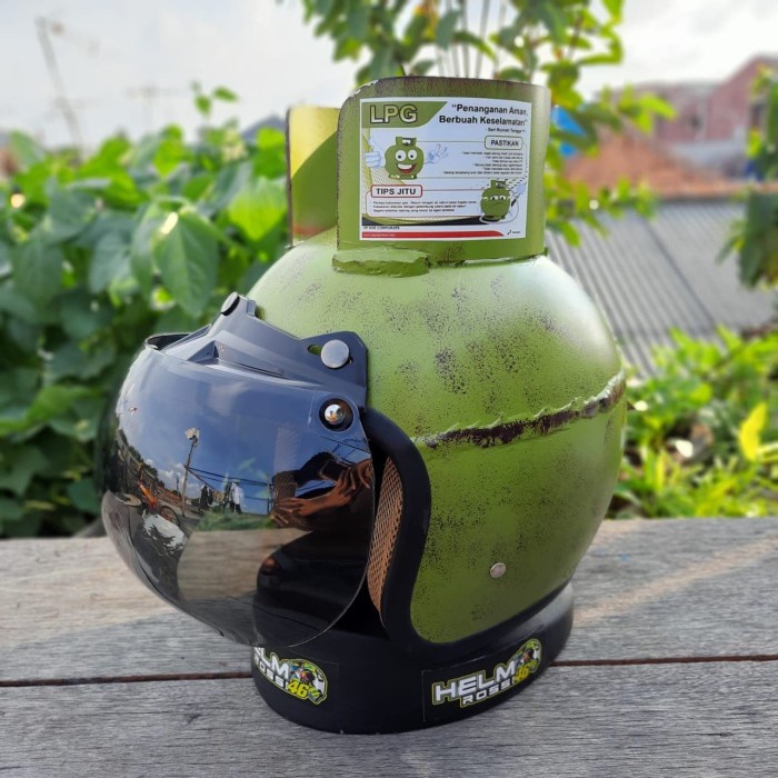 Jual HELM GAS LPG - helm unik tabung gas - retro helm ringan | Shopee ...
