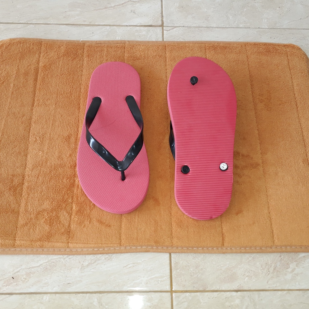 Jual SANDAL ESUTO SENDAL JEPIT PRIA WANITA WUDHU KARET WARNA BIRU MERAH ...