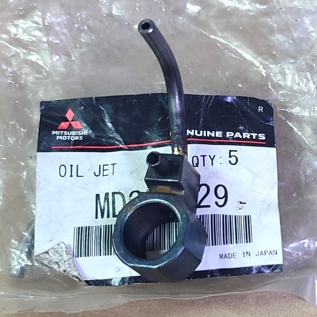 Jual jet oil pajero sport Strada triton 2.5cc original - MD319527 ...