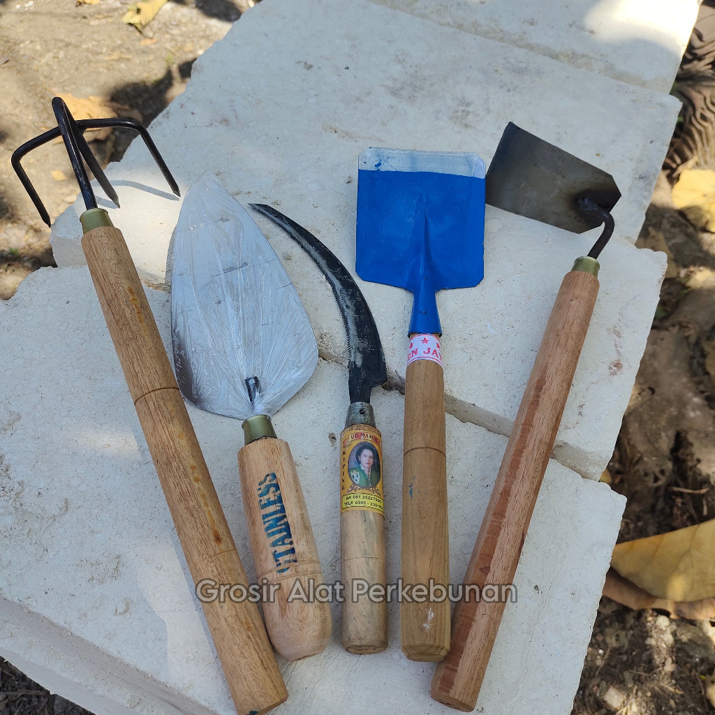 Jual Satu Set Peralatan Berkebun Cangkul Garuk Mini Murah isi 5 Pcs ...