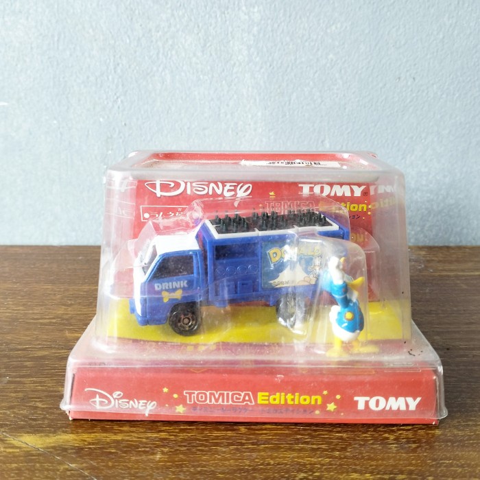 Jual Tomica Disney Isuzu Elf Truck Donald Duck With Figure | Shopee ...