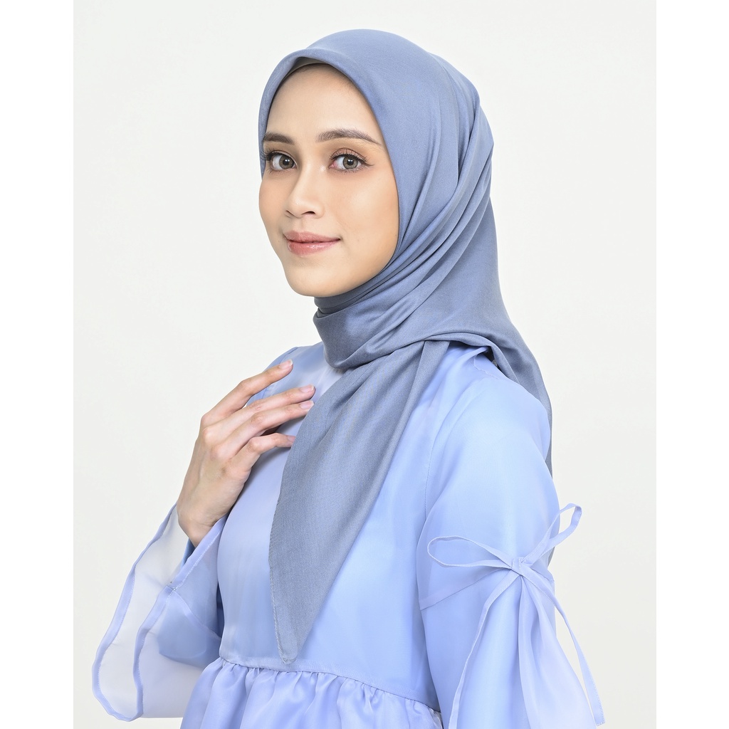 Jual Geulis.id x Cut Syifa / SYIFA PARIS SCARVES / HIJAB POLOS / KERUDUNG POLOS (12 warna ...