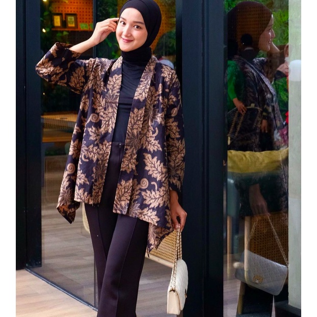 Jual PREMIUM KOREAN STYLE / BLEZER BLAZER WILLY OUTER BATIK CANTIK ...