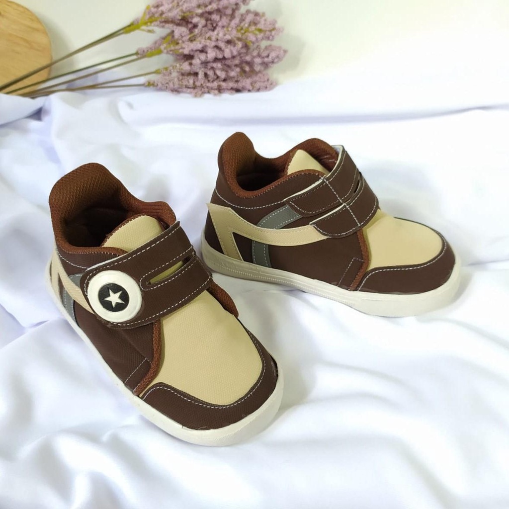 Jual Sepatu semi boot Anak Laki Laki Umur 1 - 2 Tahun Casual Formal ...