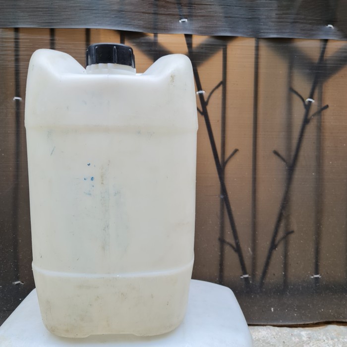 Jual JERIGEN 20 LITER BEKAS / JERIGEN BEKAS / JERIGEN BEKAS 20 LITER ...