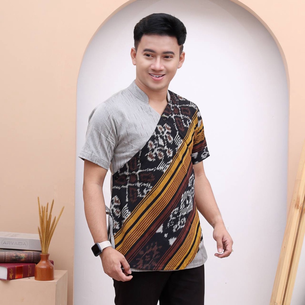 Jual KEMEJA LENGAN PENDEK TENUN pria // kemeja kondangan // tenun troso ...